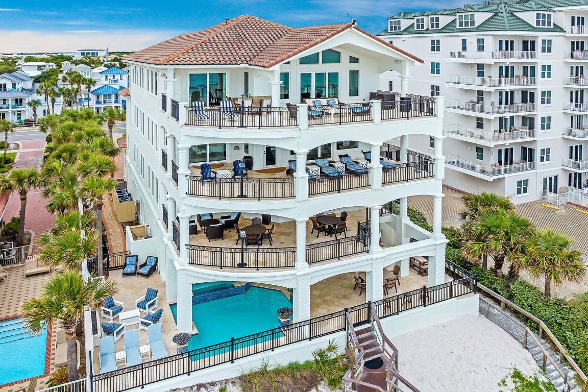1236 M² House ∙ 12 Bedrooms ∙ 25 Guests - Destin, FL