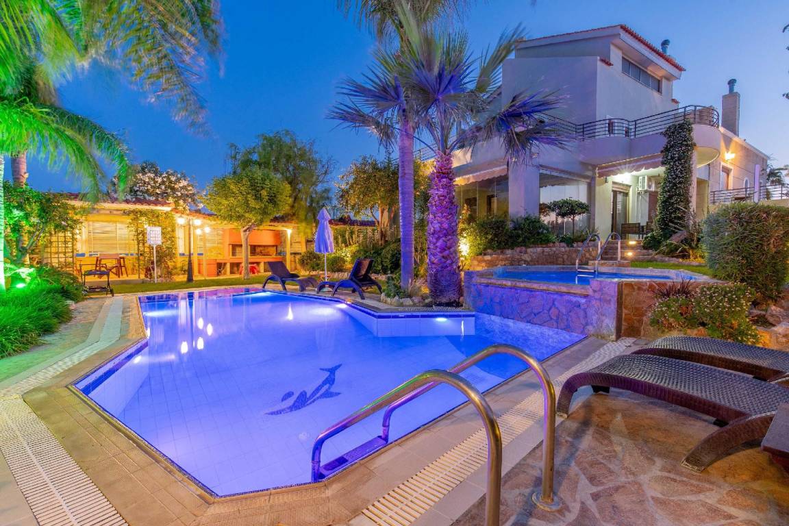 670 M² Ferienwohnung ∙ 5 Schlafzimmer ∙ 10 Gäste - Kos