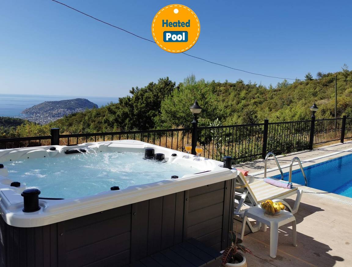 260 M² Villa ∙ 4 Bedrooms ∙ 8 Guests - Alanya