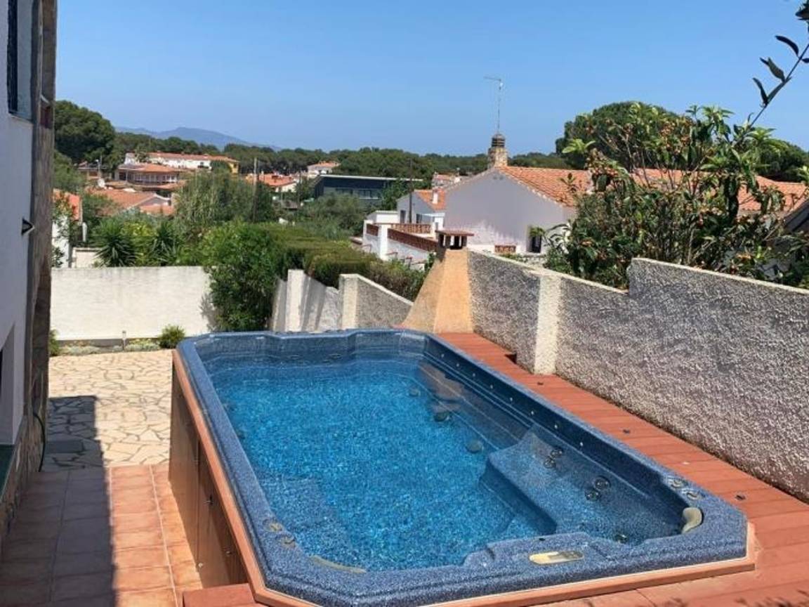 140 M² Villa ∙ 2 Chambres ∙ 4 Personnes - L'Escala