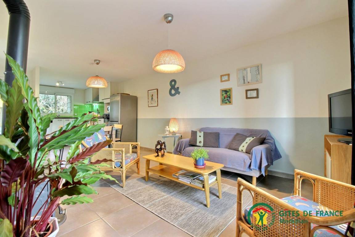 80 M² Gîte ∙ 2 Chambres ∙ 4 Personnes - Étel