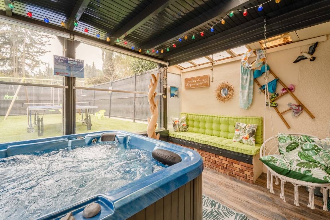 89 M² House ∙ 2 Bedrooms ∙ 4 Guests - Carcassonne