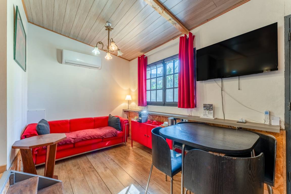 20 M² Chambre D'hôtes ∙ 1 Chambre ∙ 2 Personnes - Nîmes