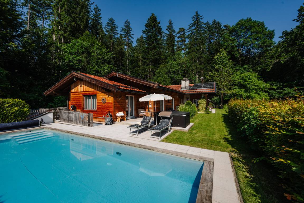 150 M² Ferienhaus ∙ 2 Schlafzimmer ∙ 4 Gäste - Piding