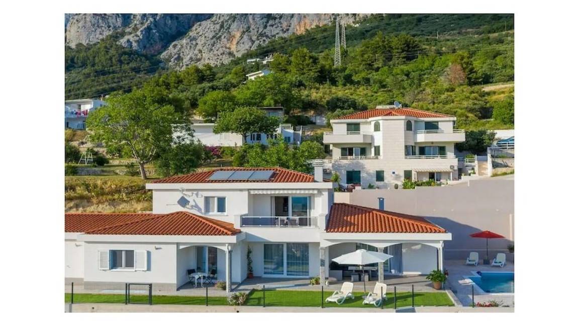 155 M² Ferienhaus ∙ 2 Schlafzimmer ∙ 6 Gäste - Makarska
