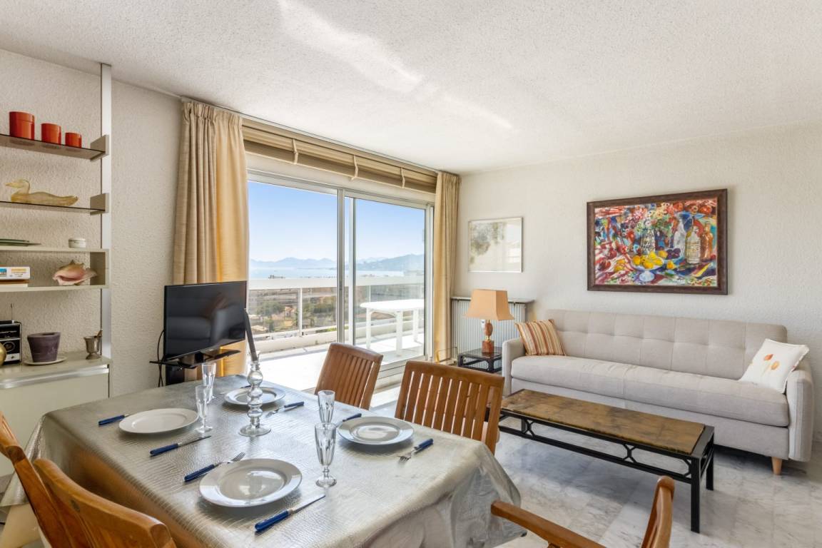 72 M² Appartement ∙ 2 Chambres ∙ 6 Personnes - Plage de la Salis - Antibes