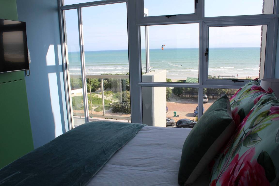 49 M² Apartment ∙ 1 Bedroom ∙ 2 Guests - Somerset West