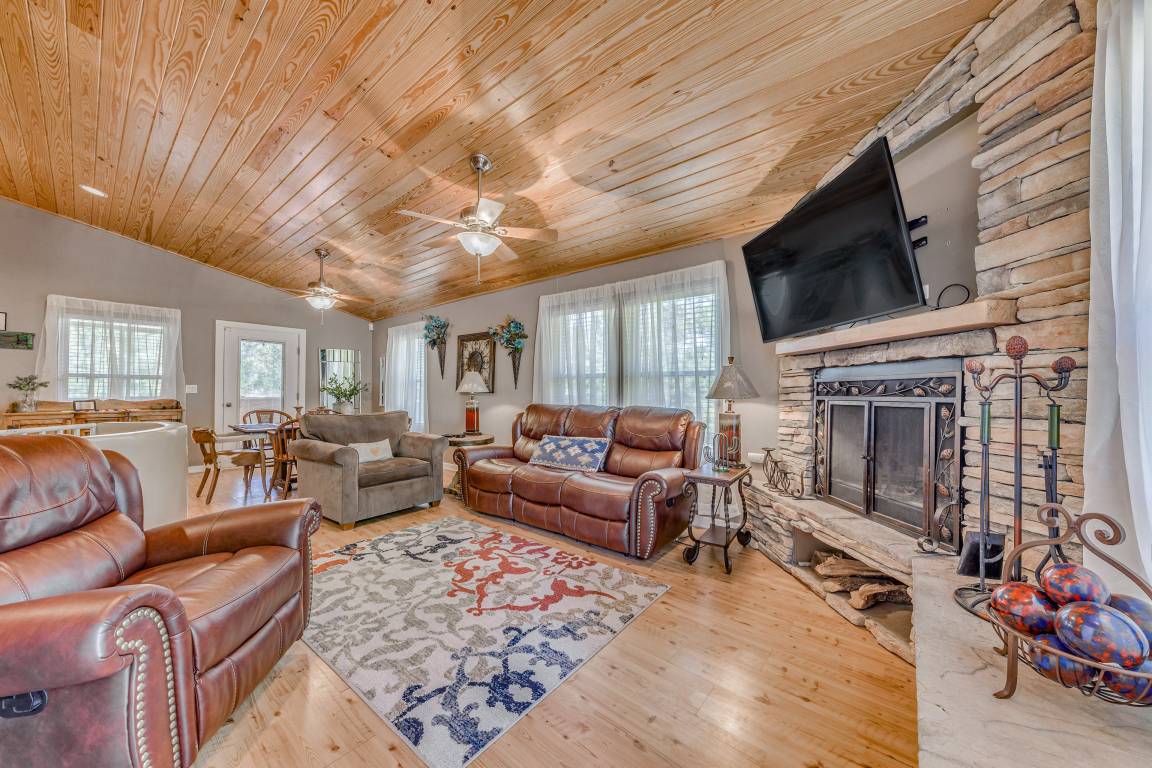 167 M² House ∙ 2 Bedrooms ∙ 6 Guests - Ruidoso, NM