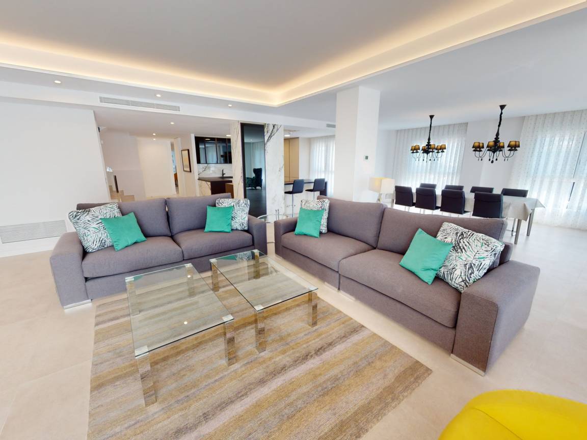371 M² Apartamento ∙ 4 Quartos ∙ 8 Hóspedes - Pego