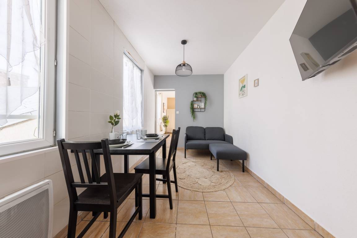 35 M² Appartement ∙ 1 Chambre ∙ 2 Personnes - ibis Montluçon