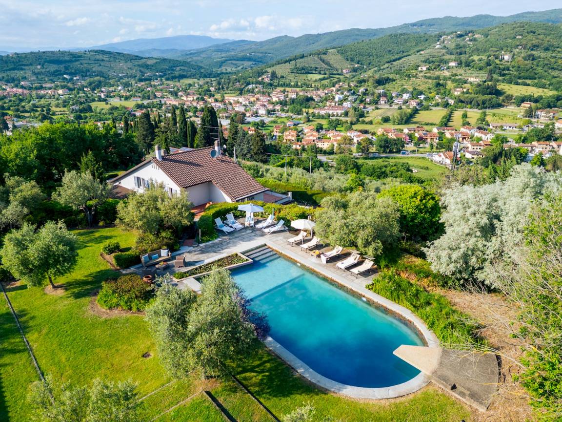 400 M² Villa Vacanza ∙ 5 Camere Da Letto ∙ 14 Ospiti - Arezzo