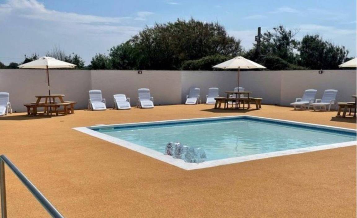 46 M² Holiday Park ∙ 3 Bedrooms ∙ 1 Guest - Chichester