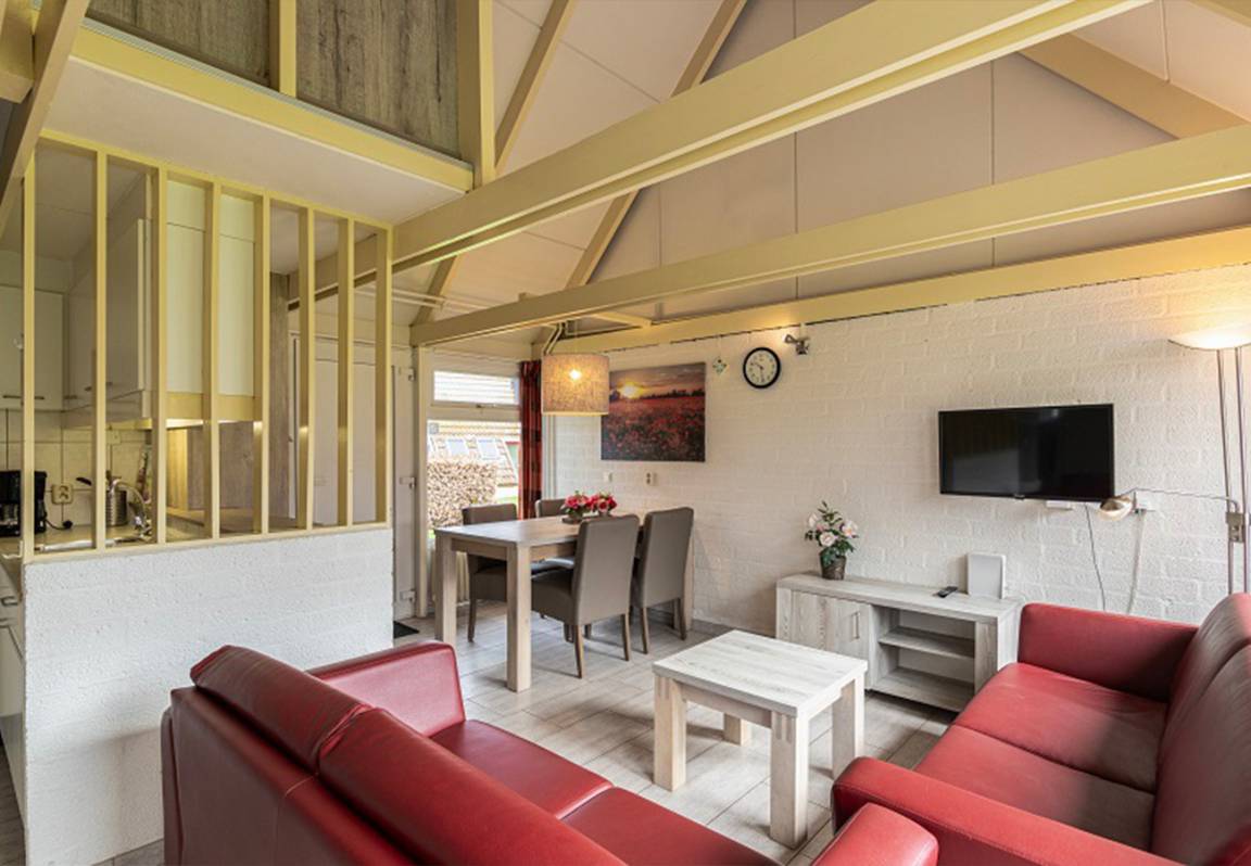 60 M² Bungalow ∙ 2 Bedrooms ∙ 4 Guests - Heerlen