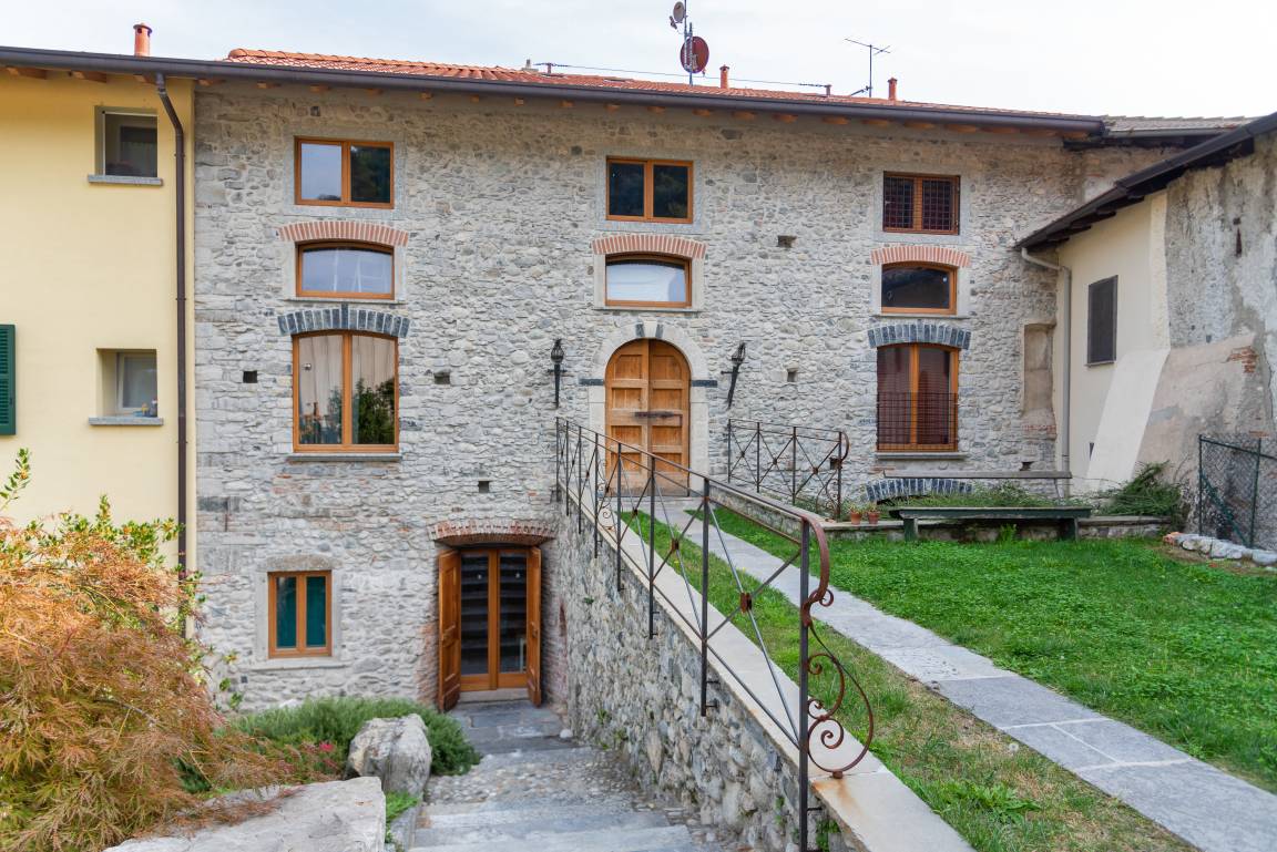 50 M² Appartement ∙ 1 Chambre ∙ 4 Personnes - Lecco