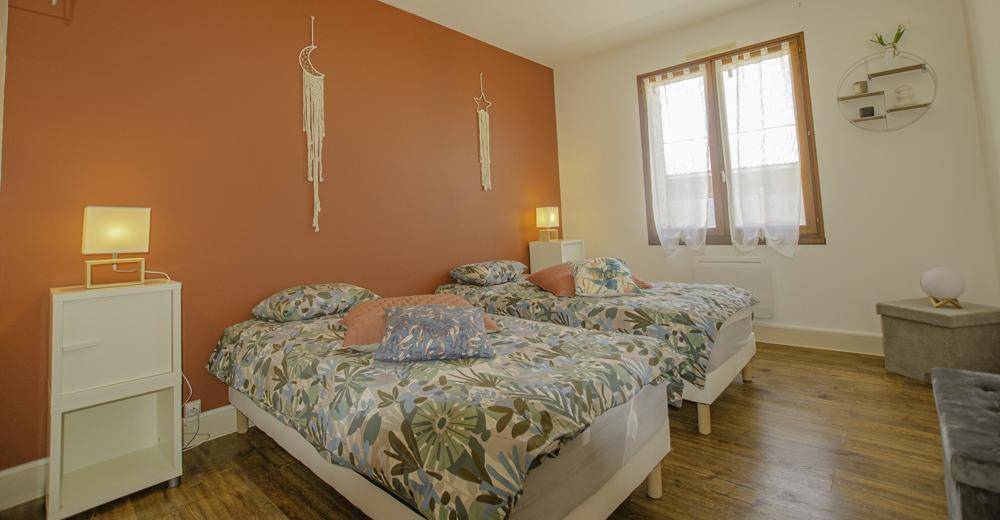 160 M² Gîte ∙ 3 Chambres ∙ 6 Personnes - Aube