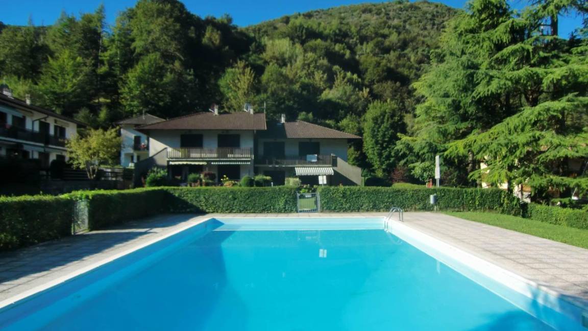75 M² Appartement ∙ 2 Chambres ∙ 4 Personnes - Lac de Garde