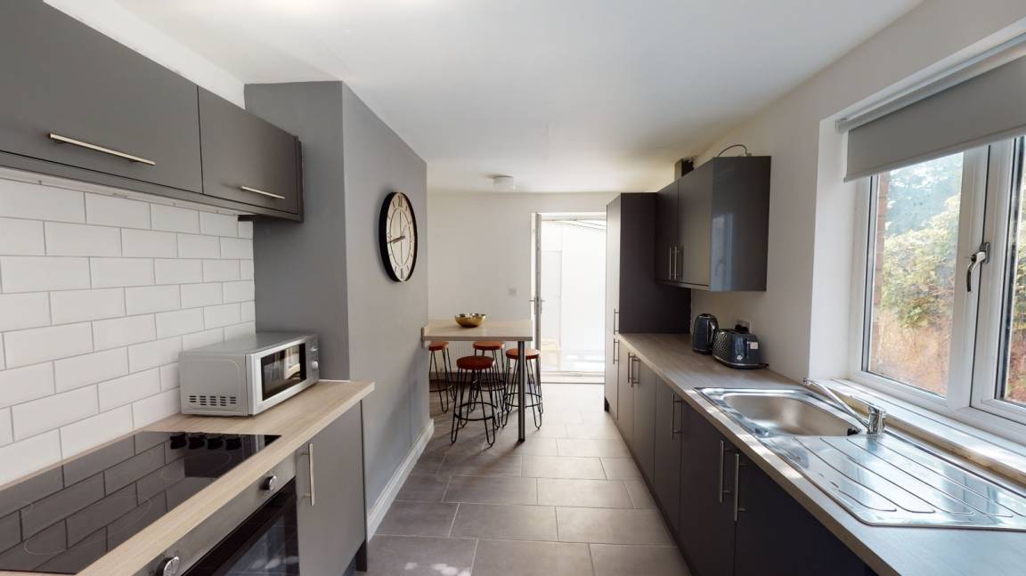 110 M² House ∙ 4 Bedrooms ∙ 8 Guests - South Shields