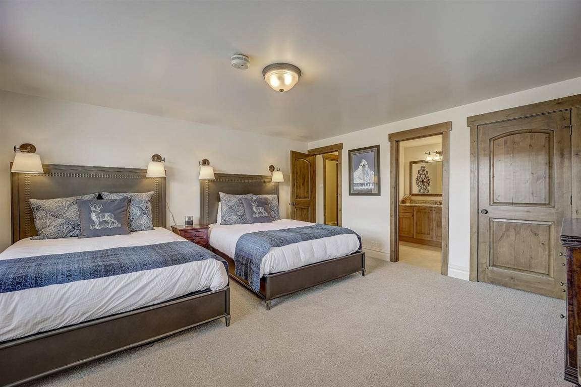 139 M² Huoneisto ∙ 3 Makuuhuonetta ∙ 8 Vierasta - Park City, UT