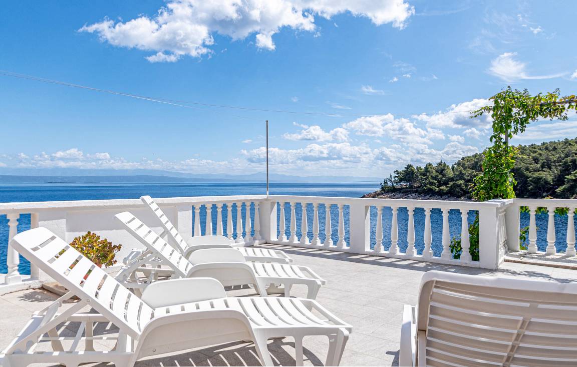 61 M² House ∙ 3 Bedrooms ∙ 6 Guests - Vela Luka