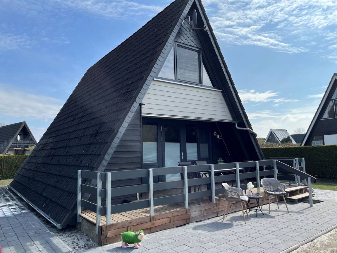 80 M² Ferienhaus ∙ 3 Schlafzimmer ∙ 6 Gäste - Nordenham