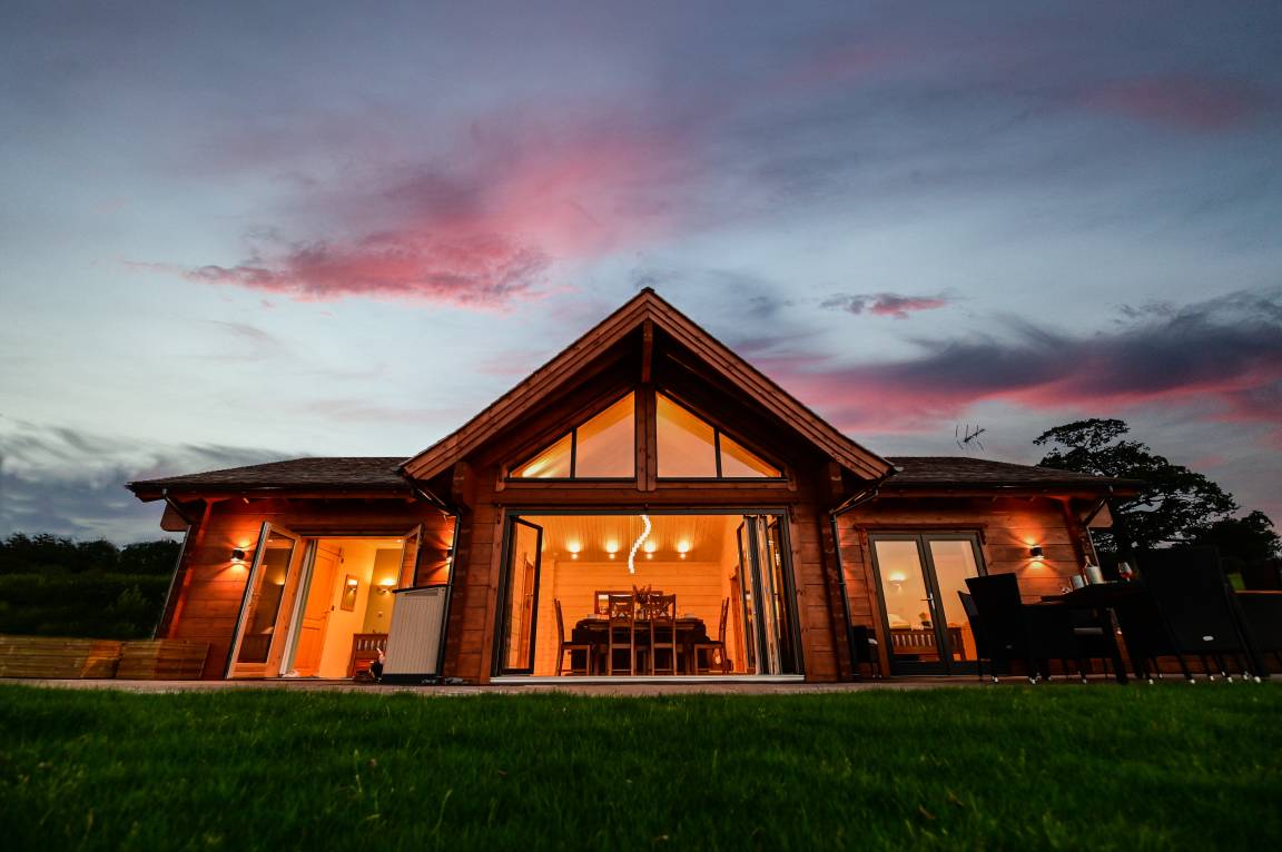 95 M² Lodge ∙ 3 Bedrooms ∙ 6 Guests - Newport