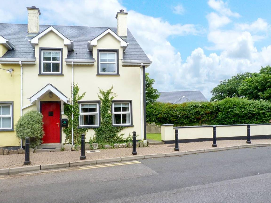 Cottage ∙ 4 Bedrooms ∙ 7 Guests - Bundoran
