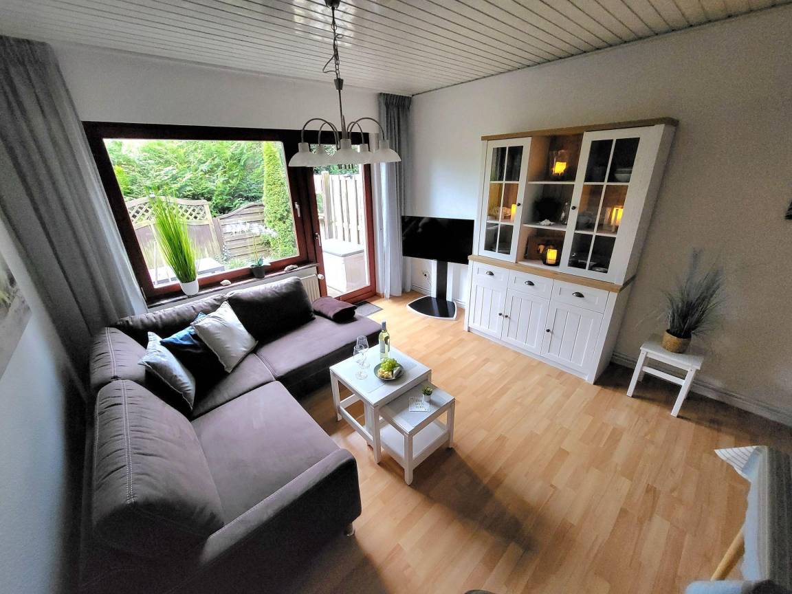 75 M² Ferienhaus ∙ 2 Schlafzimmer ∙ 4 Gäste - Varel