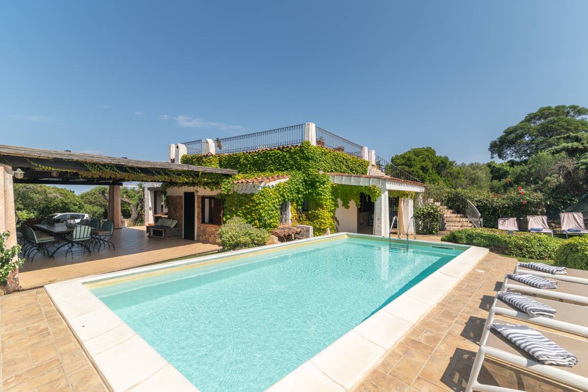 200 M² Villa ∙ 3 Chambres ∙ 6 Personnes - San Teodoro
