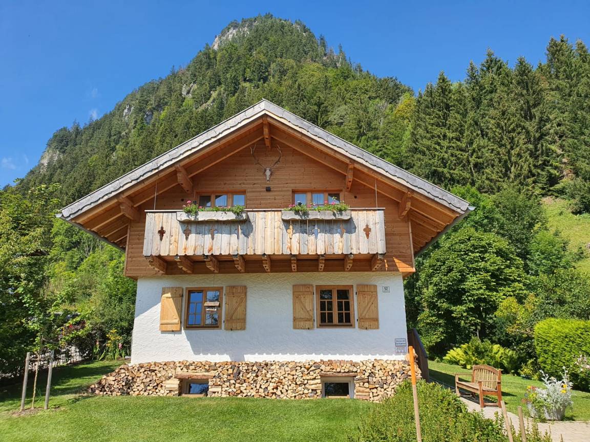 159 M² Chalet ∙ 3 Bedrooms ∙ 10 Guests - Nesselwang