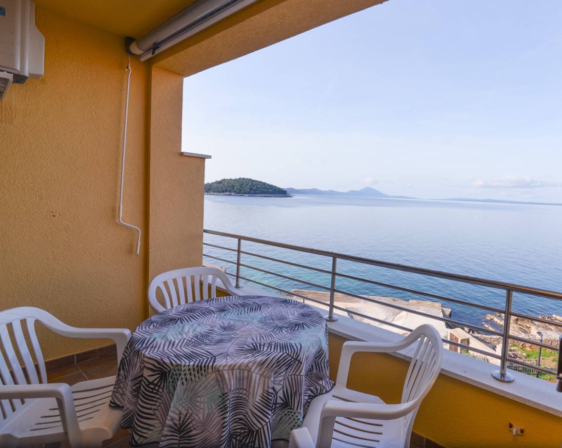 30 M² Ferienwohnung ∙ 1 Schlafzimmer ∙ 4 Gäste - Mali Lošinj