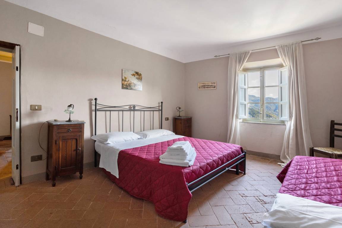 70 M² Ferienwohnung ∙ 2 Schlafzimmer ∙ 6 Gäste - Camaiore
