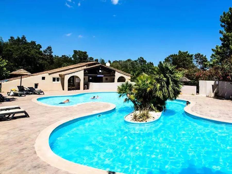 33 M² Caravan ∙ 2 Bedrooms ∙ 6 Guests - Porto-Vecchio