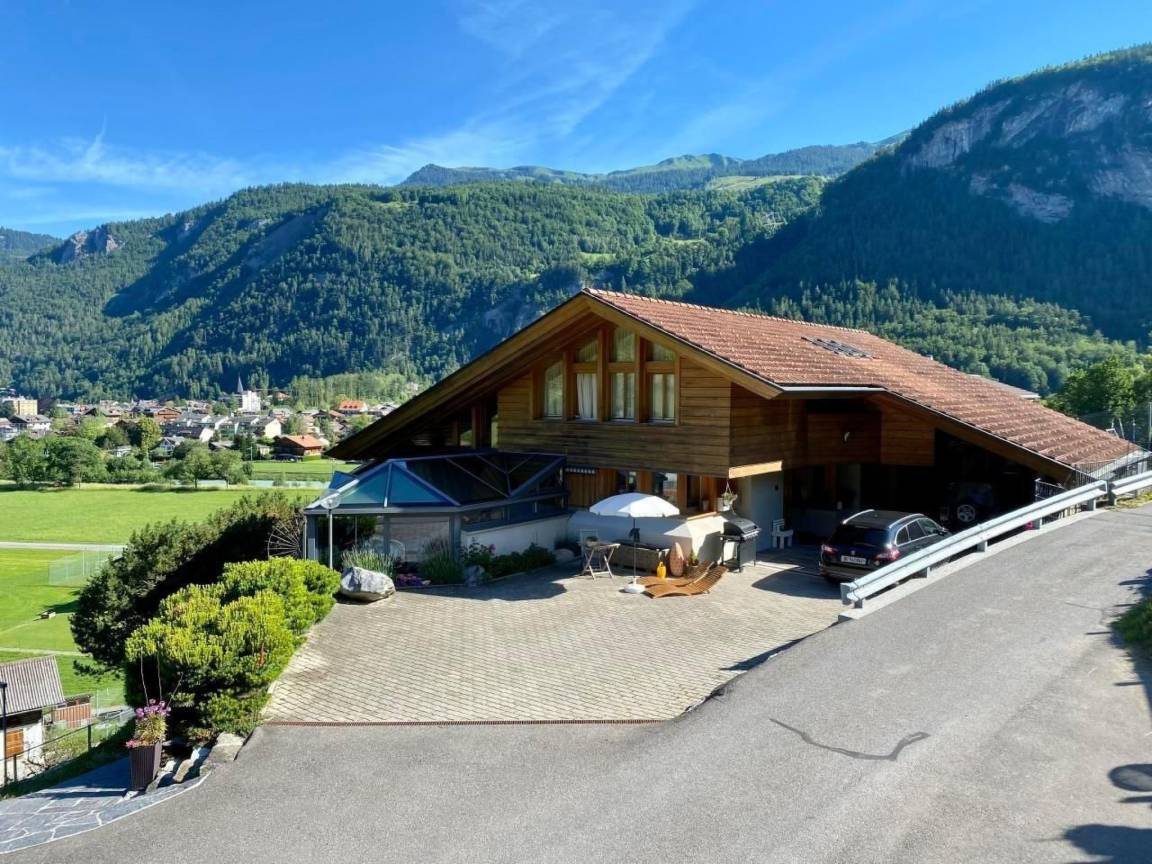 84 M² Ferienwohnung ∙ 2 Schlafzimmer ∙ 6 Gäste - Innertkirchen