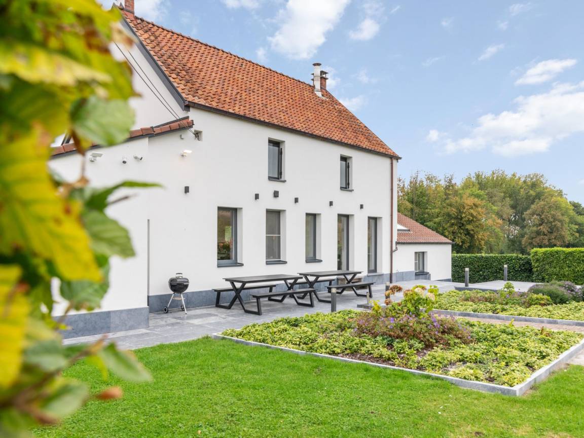 230 M² Huis ∙ 5 Slaapkamers ∙ 10 Gasten - Geraardsbergen