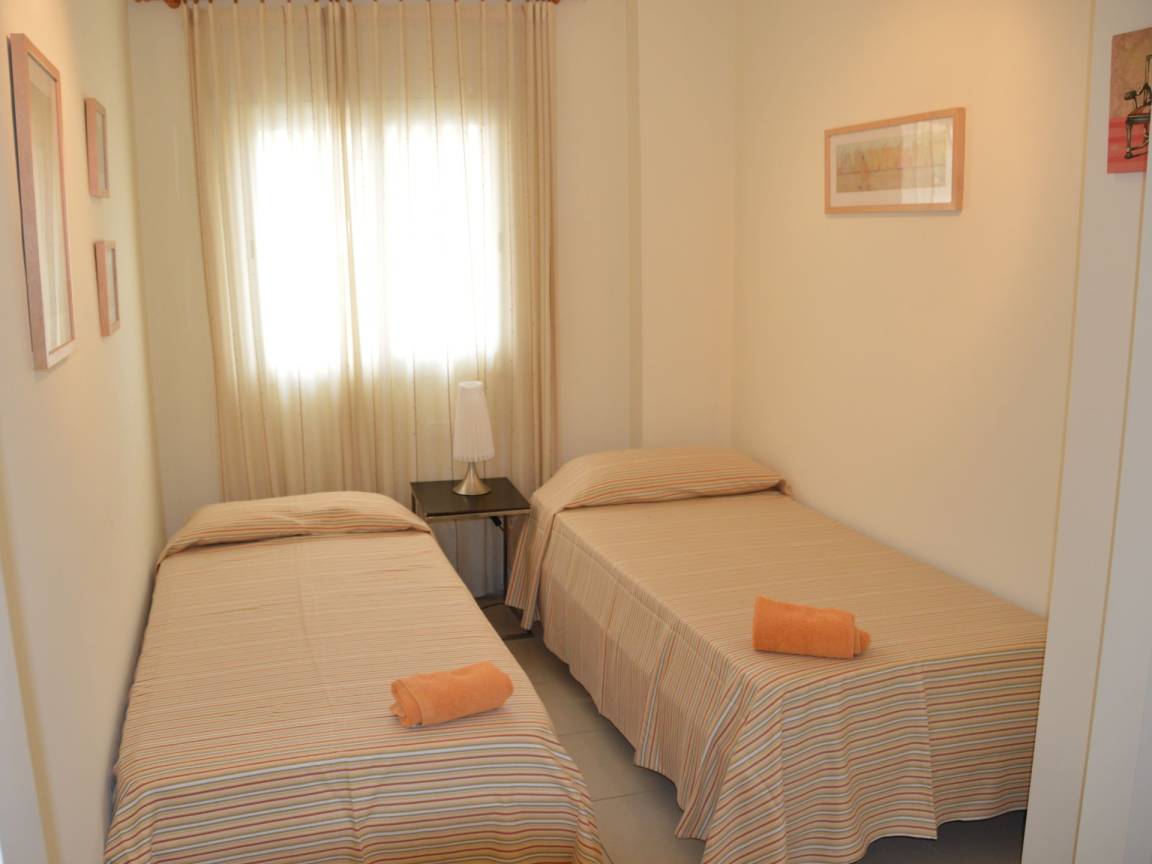 80 M² Apartamento ∙ 2 Habitaciones ∙ 6 Huéspedes - Estartit