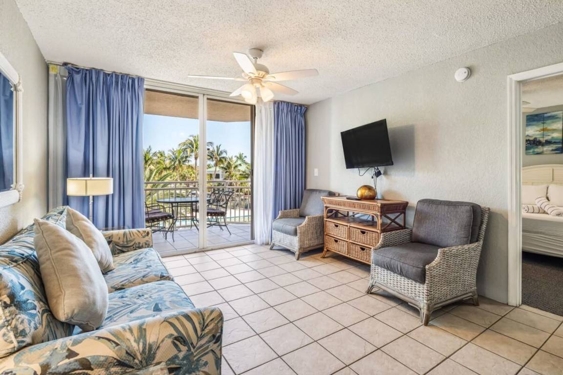 Apartment ∙ 2 Bedrooms ∙ 6 Guests - Key West, FL