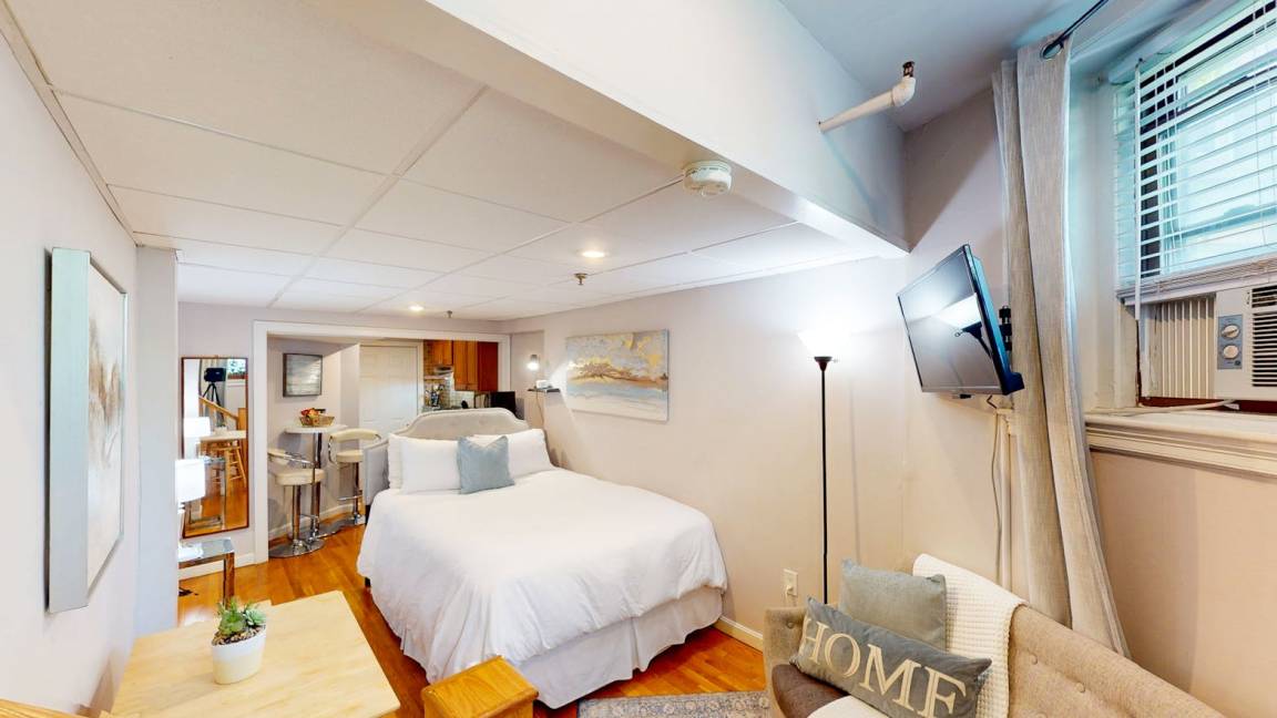 Apartment ∙ 1 Guest - Cambridge