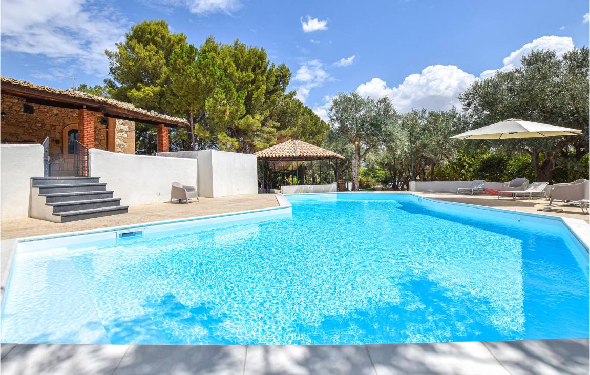 300 M² Casa Vacanza ∙ 5 Camere Da Letto ∙ 10 Ospiti - Comiso