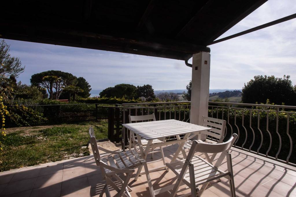 90 M² Villa ∙ 3 Schlafzimmer ∙ 5 Gäste - Sirolo