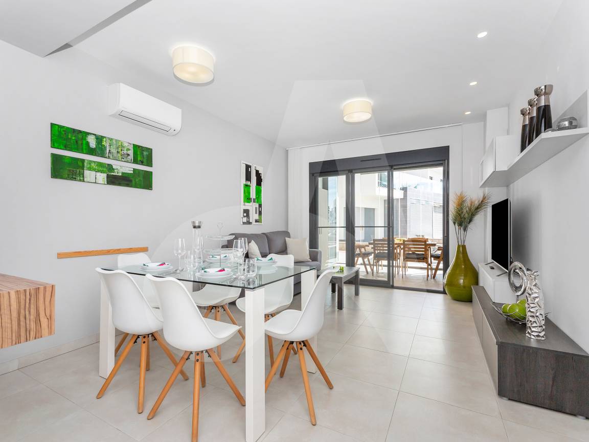 112 M² Apartment ∙ 3 Bedrooms ∙ 6 Guests - La Marina