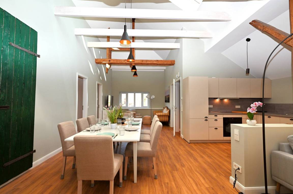 105 M² Ferienwohnung ∙ 4 Schlafzimmer ∙ 8 Gäste - Lütjenburg
