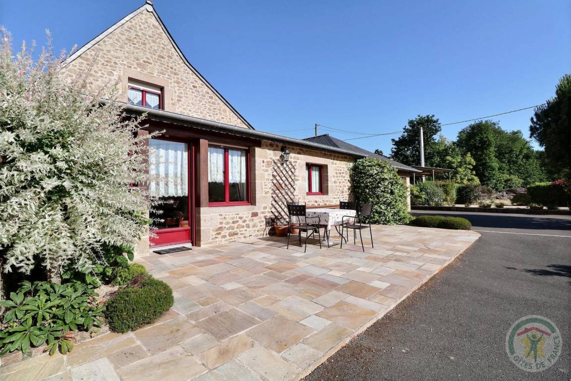 95 M² Gîte ∙ 2 Chambres ∙ 5 Personnes - Saint-Aubin-du-Cormier
