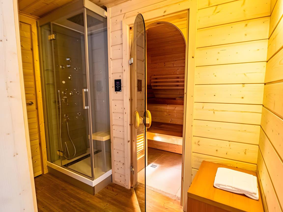 400 M² Maison De Vacances ∙ 6 Chambres ∙ 14 Personnes - Bâle