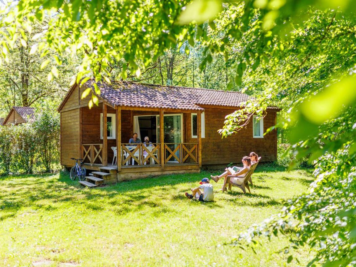 35 M² Chalet ∙ 3 Bedrooms ∙ 7 Guests - Ariege