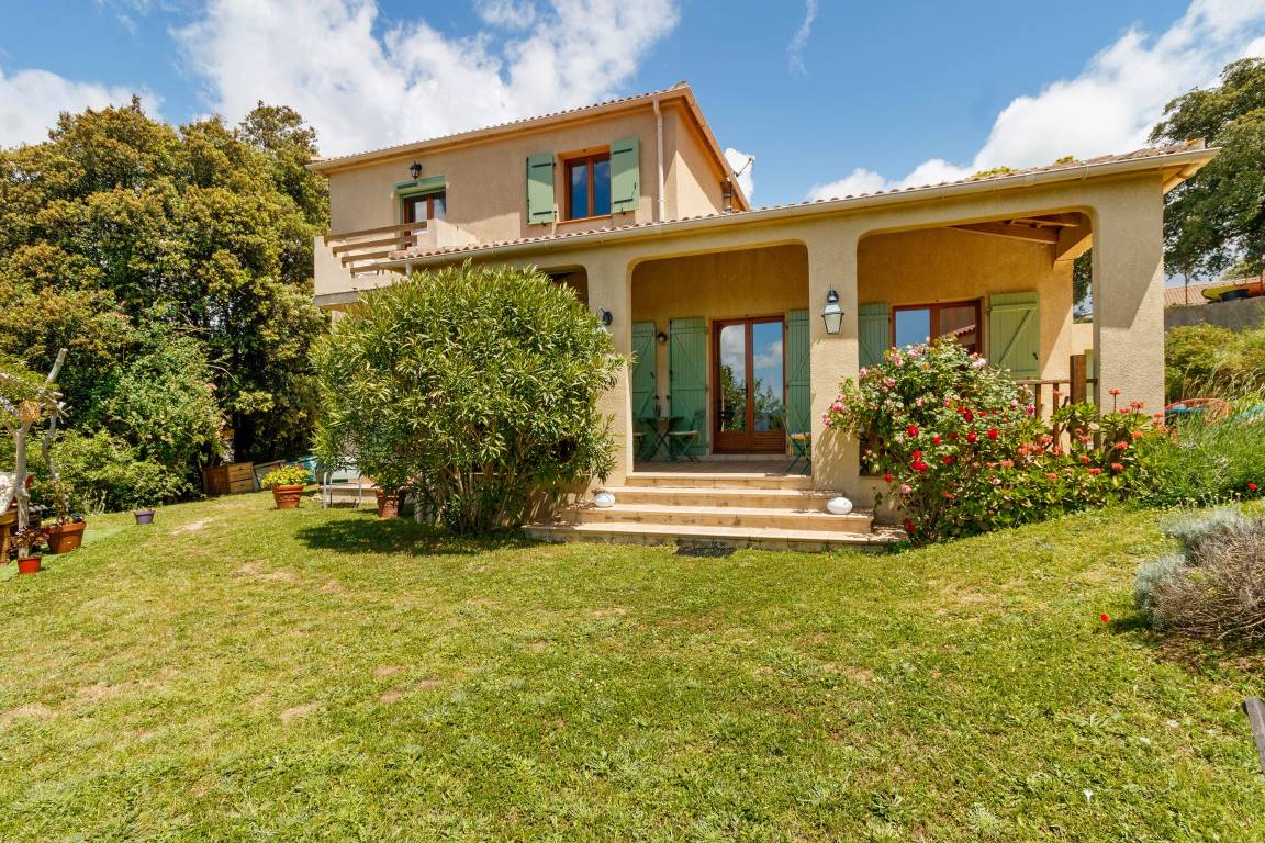 130 M² Villa ∙ 5 Chambres ∙ 10 Personnes - Balogna
