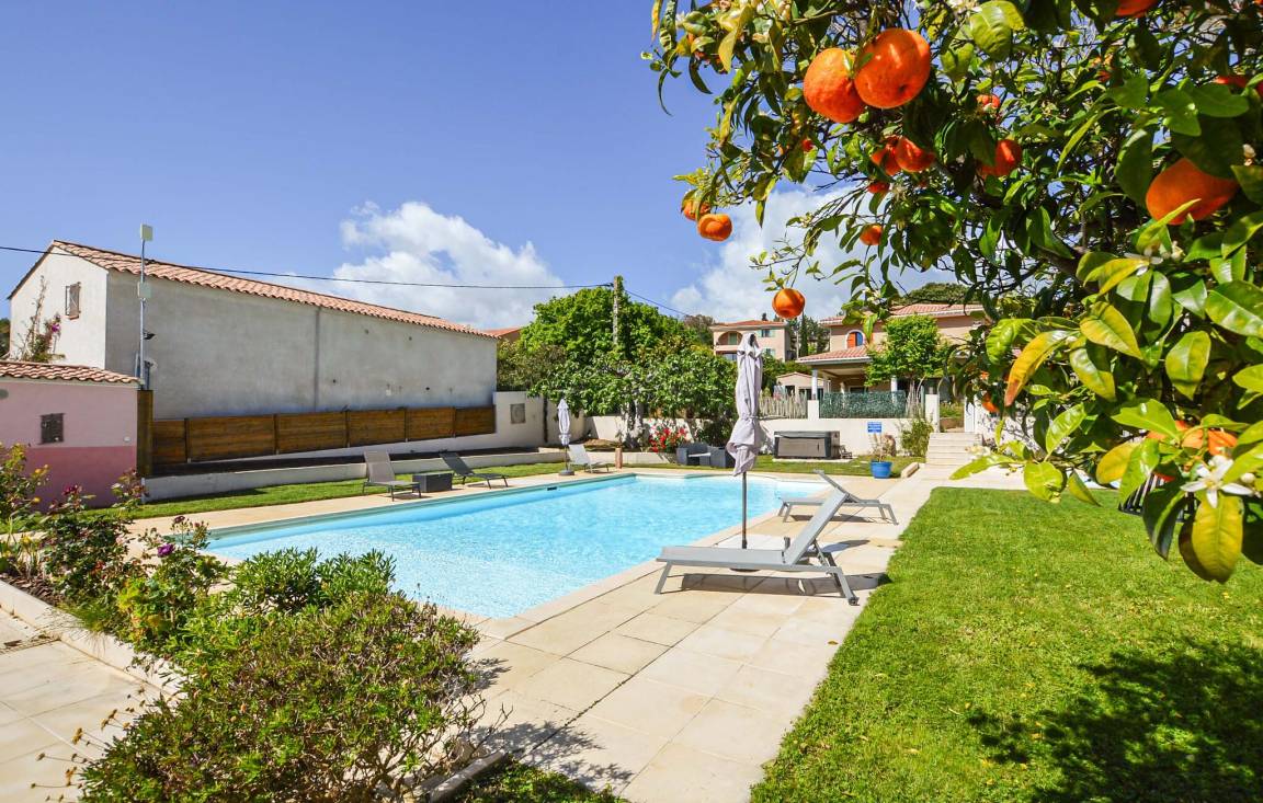 80 M² Appartement ∙ 2 Chambres ∙ 6 Personnes - Propriano
