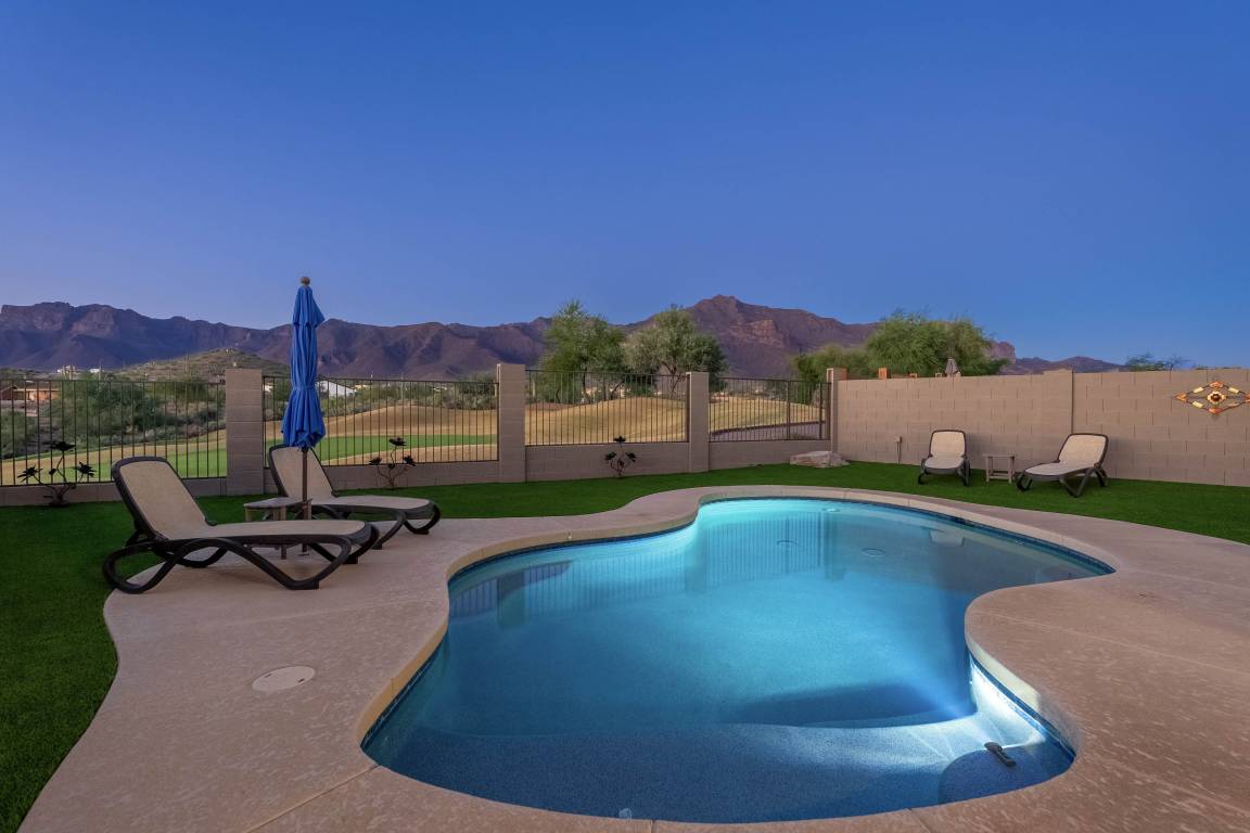 236 M² House ∙ 4 Bedrooms ∙ 8 Guests - Gold Canyon, AZ