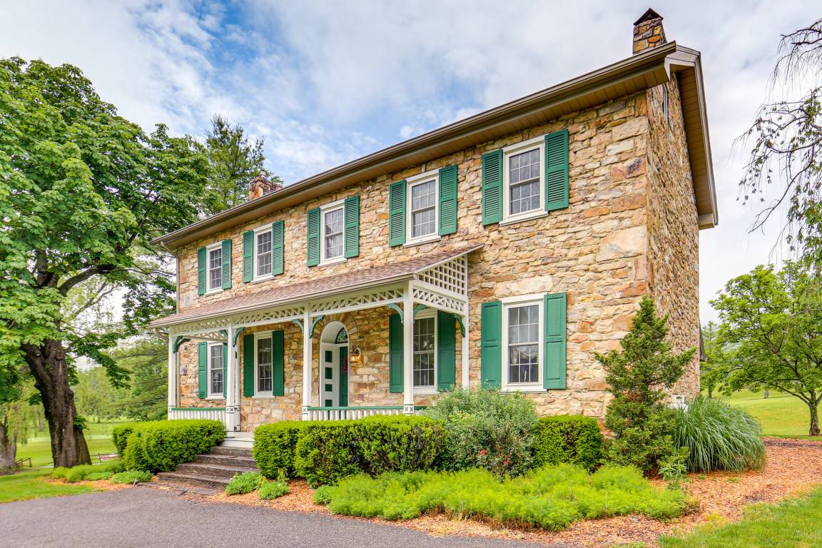 464 M² House ∙ 4 Bedrooms ∙ 14 Guests - Altoona, PA