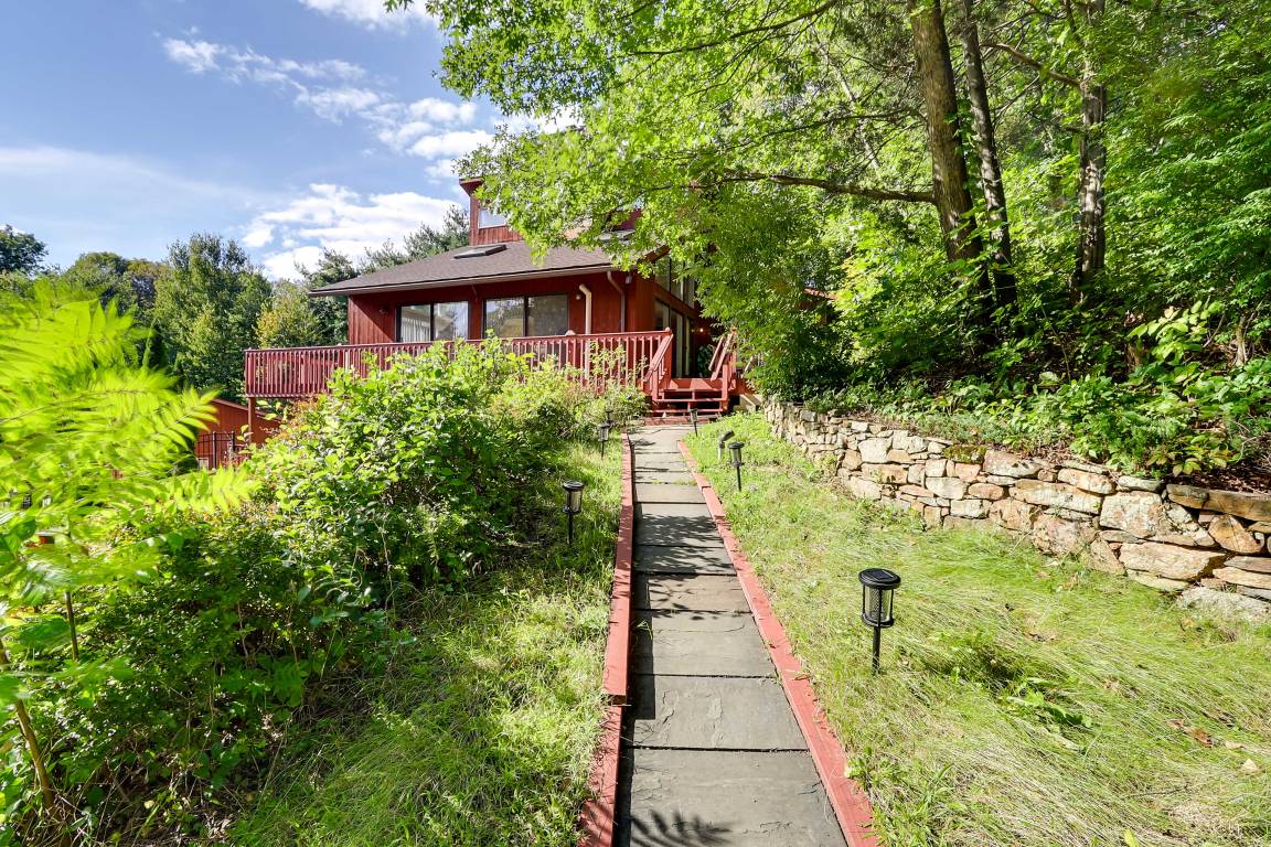 308 M² Casa ∙ 4 Quartos ∙ 10 Hóspedes - Waterbury, CT