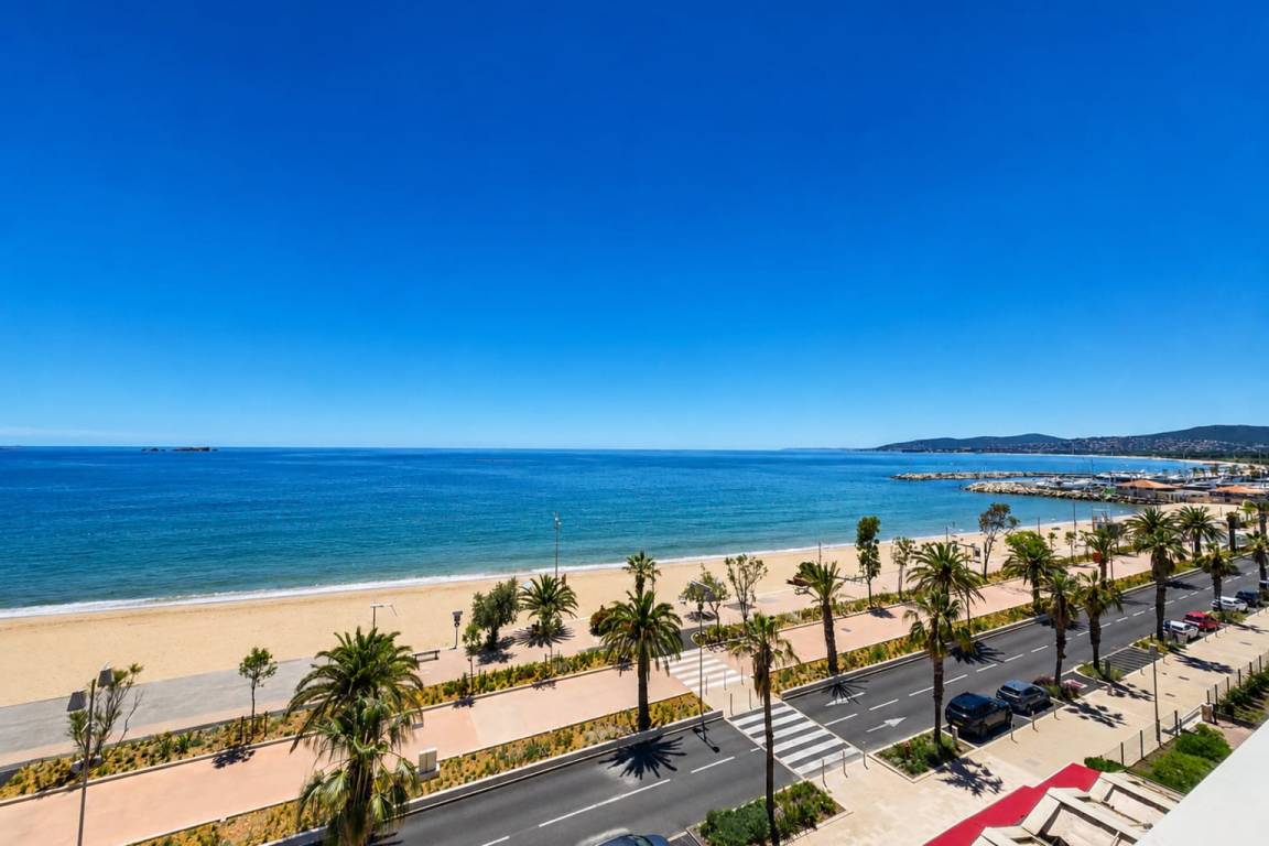 40 M² Apartamento ∙ 1 Habitación ∙ 4 Huéspedes - Fréjus